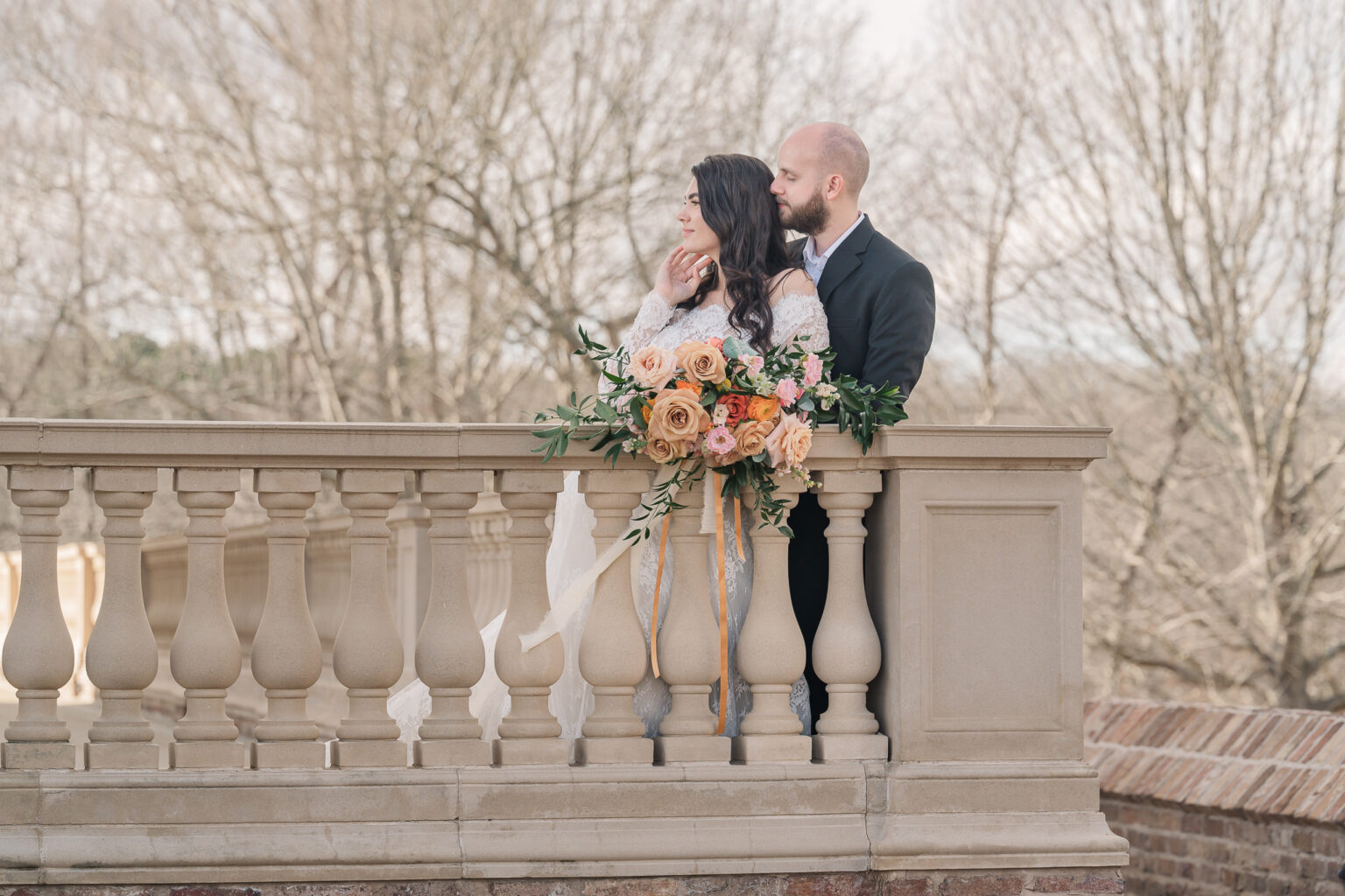 The Oxbow Estate | A Luxurious Waterfront Venue