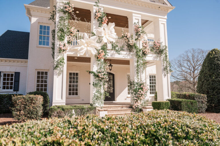 An Elegant Spring Estate Wedding at Donovan Manor